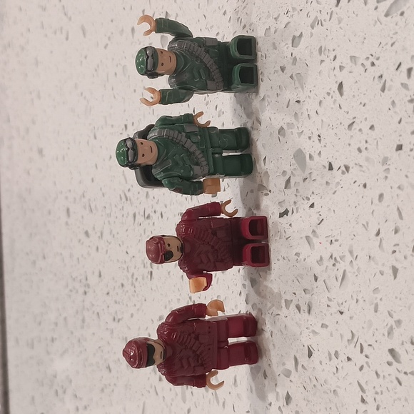 Lego | Toys | Lego Red Green Bendable Military Army Men Lot Of 4 ...